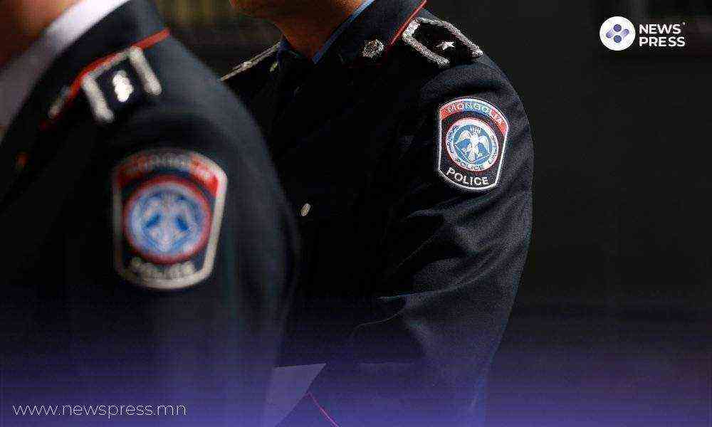 Насанд хүрээгүй хүүхдүүд тээврийн хэрэгсэл жолоодож яваад хүн дайрч хэргийн газраас зугтжээ