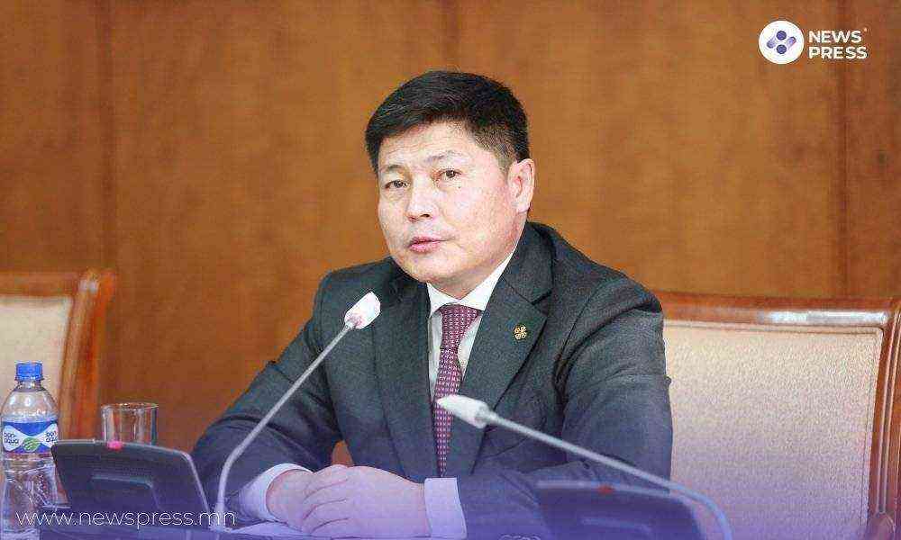 Х Нямбаатар Хүний эрхийг зөрчиж өргөсөн тангаргаасаа няцсан цагдаад хариуцлага тооцно