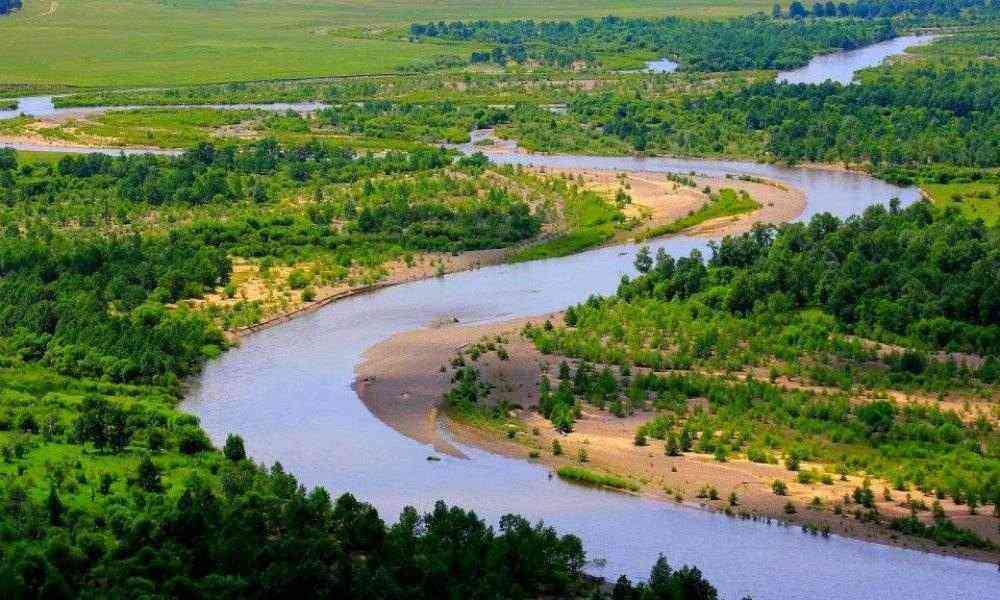 Ээж дүүтэйгээ хамт голоос ус авах гэж байсан 12 настай хүүхэд усанд ...
